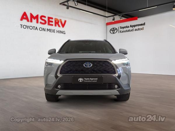 Серый Тойота Corolla Cross 2023 в Таллин, объемом двигателя 1.80 л и пробегом 53 тыс. км за 29490 €, фото 5 на AUTOMOTO.COM.LV