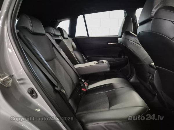 Серый Тойота Corolla Cross 2023 в Таллин, объемом двигателя 1.80 л и пробегом 53 тыс. км за 29490 €, фото 7 на AUTOMOTO.COM.LV