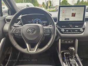 Pelēks Toyota Corolla Cross 2023 Tartu, ar dzinēja tilpumu 2.00 L un nobraukumu 58 tūkst. km par 27990 €, foto 9 vietnē AUTOMOTO.COM.LV