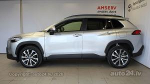 Серый Тойота Corolla Cross 2024 в Таллин, объемом двигателя 1.80 л и пробегом 34 тыс. км за 31490 €, фото 4 на AUTOMOTO.COM.LV