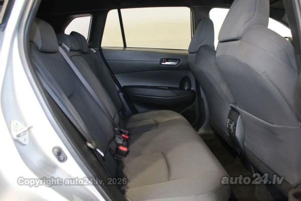 Серый Тойота Corolla Cross 2024 в Таллин, объемом двигателя 1.80 л и пробегом 34 тыс. км за 31490 €, фото 7 на AUTOMOTO.COM.LV