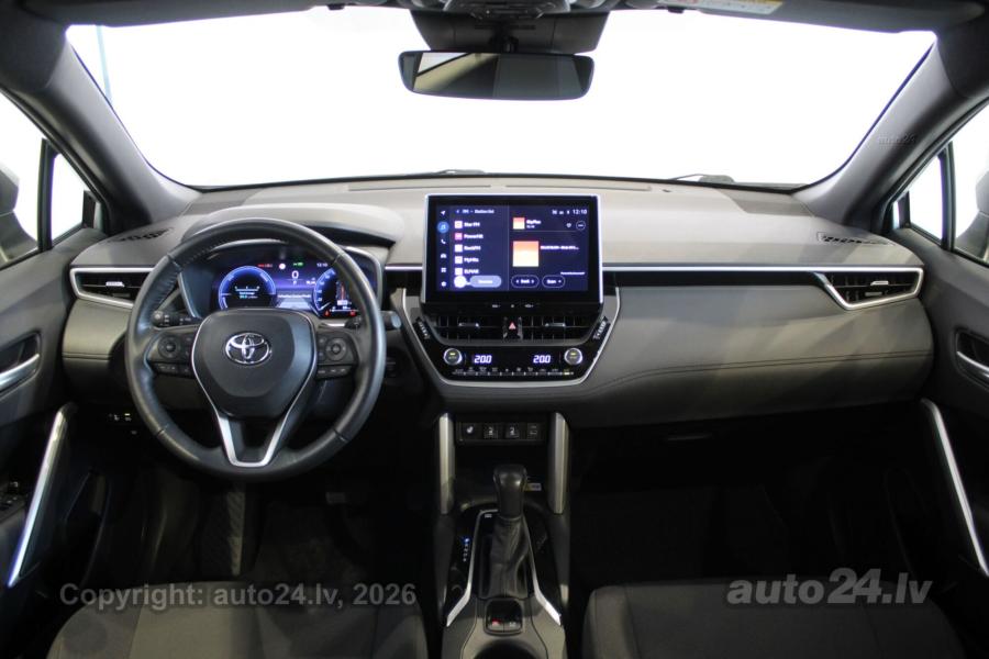 Серый Тойота Corolla Cross 2024 в Таллин, объемом двигателя 1.80 л и пробегом 34 тыс. км за 31490 €, фото 9 на AUTOMOTO.COM.LV