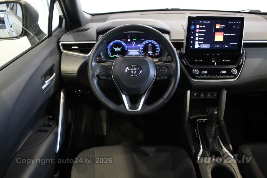Серый Тойота Corolla Cross 2024 в Таллин, объемом двигателя 1.80 л и пробегом 34 тыс. км за 31490 €, фото 10 на AUTOMOTO.COM.LV