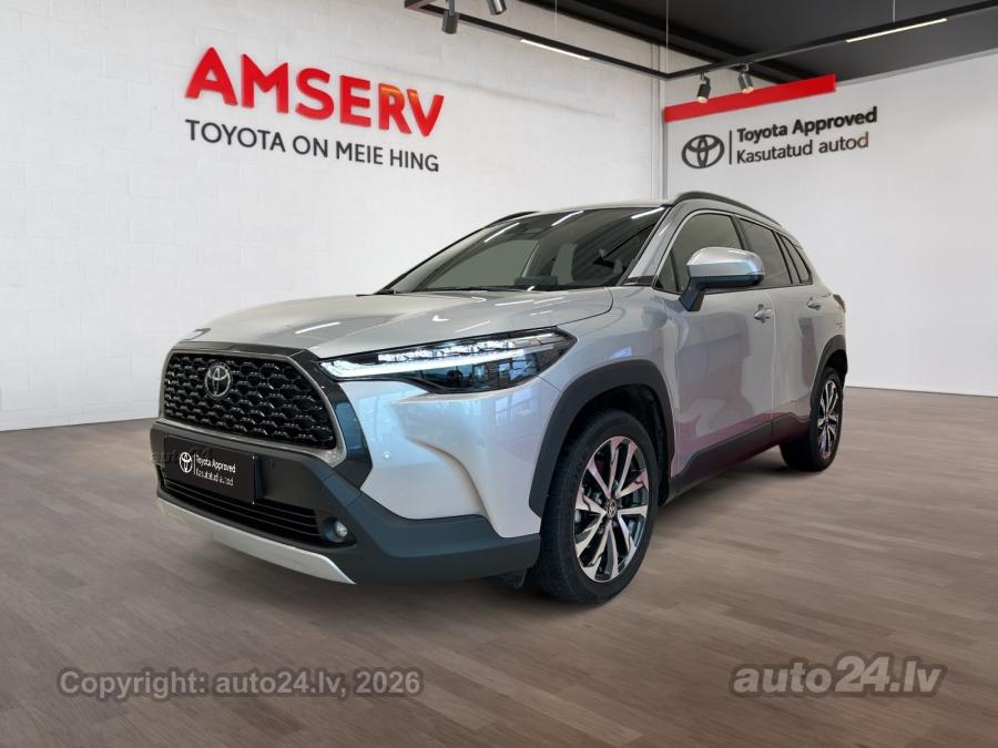 Серый Тойота Corolla Cross 2024 в Пярну, объемом двигателя 1.80 л и пробегом 33 тыс. км за 31490 €, фото 1 на AUTOMOTO.COM.LV