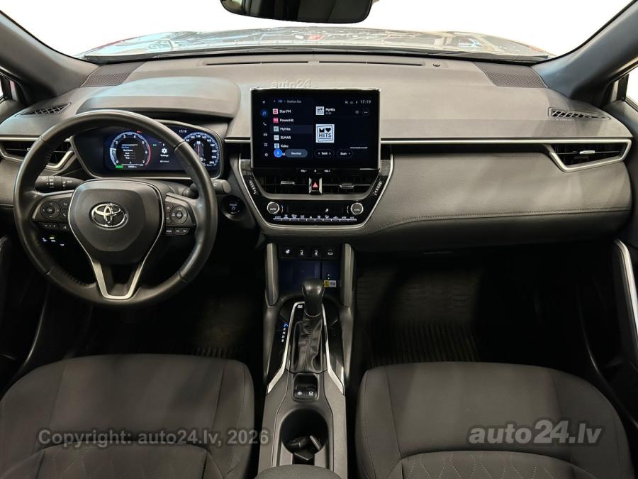 Серый Тойота Corolla Cross 2024 в Пярну, объемом двигателя 1.80 л и пробегом 33 тыс. км за 31490 €, фото 8 на AUTOMOTO.COM.LV