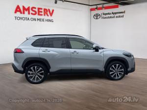 Серый Тойота Corolla Cross 2024 в Пайде, объемом двигателя 1.80 л и пробегом 38 тыс. км за 31490 €, фото 18 на AUTOMOTO.COM.LV