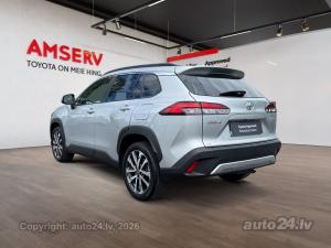 Серый Тойота Corolla Cross 2024 в Пайде, объемом двигателя 1.80 л и пробегом 29 тыс. км за 31490 €, фото 18 на AUTOMOTO.COM.LV