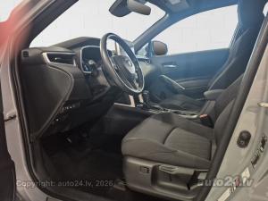 Grey Toyota Corolla Cross 2024 in Viljandi, with an engine capacity of 1.80 L and mileage of 31 thousand km for 30990 €, photo 12 on AUTOMOTO.COM.LV