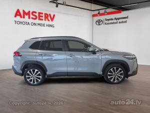 Pelēks Toyota Corolla Cross 2024 Viljandi, ar dzinēja tilpumu 1.80 L un nobraukumu 31 tūkst. km par 30990 €, foto 17 vietnē AUTOMOTO.COM.LV