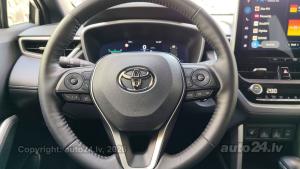 Grey Toyota Corolla Cross 2025 in Tallinn, with an engine capacity of 1.80 L and mileage of 19 thousand km for 29995 €, photo 13 on AUTOMOTO.COM.LV
