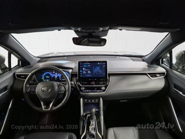 Серый Тойота Corolla Cross 2025 в Таллин, объемом двигателя 1.80 л и пробегом 24 тыс. км за 33490 €, фото 9 на AUTOMOTO.COM.LV