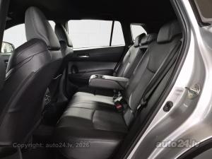 Серый Тойота Corolla Cross 2025 в Таллин, объемом двигателя 1.80 л и пробегом 24 тыс. км за 33490 €, фото 17 на AUTOMOTO.COM.LV