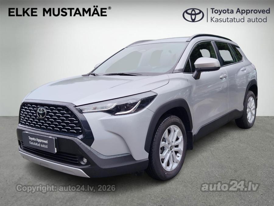 Pelēks Toyota Corolla Cross 2025 Tallina, ar dzinēja tilpumu 1.80 L un nobraukumu 17 tūkst. km par 29995 €, foto 1 vietnē AUTOMOTO.COM.LV