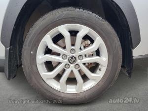 Pelēks Toyota Corolla Cross 2025 Tallina, ar dzinēja tilpumu 1.80 L un nobraukumu 17 tūkst. km par 29995 €, foto 16 vietnē AUTOMOTO.COM.LV