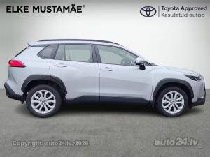 Pelēks Toyota Corolla Cross 2025 Tallina, ar dzinēja tilpumu 1.80 L un nobraukumu 17 tūkst. km par 29995 €, foto 17 vietnē AUTOMOTO.COM.LV