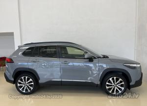 Серый Тойота Corolla Cross 2025 в Раквере, объемом двигателя 1.80 л и пробегом 23 тыс. км за 33490 €, фото 4 на AUTOMOTO.COM.LV