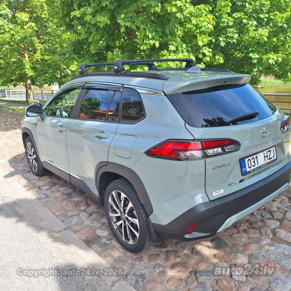 Тойота Corolla Cross 2024 в Таллин, объемом двигателя 1.80 л и пробегом 23 тыс. км за 30000 €, фото 6 на AUTOMOTO.COM.LV