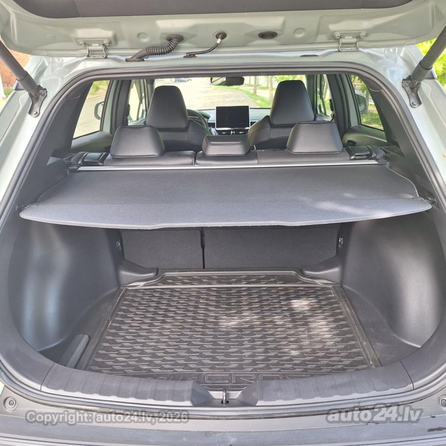 Toyota Corolla Cross 2024 Tallina, ar dzinēja tilpumu 1.80 L un nobraukumu 23 tūkst. km par 30000 €, foto 15 vietnē AUTOMOTO.COM.LV