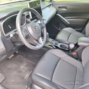 Toyota Corolla Cross 2024 Tallina, ar dzinēja tilpumu 1.80 L un nobraukumu 23 tūkst. km par 30000 €, foto 18 vietnē AUTOMOTO.COM.LV