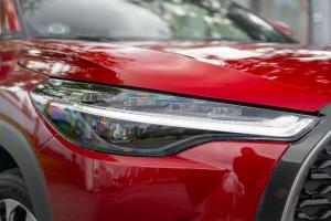 Красный Тойота Corolla Cross 2024 в Вильнюс, объемом двигателя 1.80 л и пробегом 2 тыс. км за 26500 €, фото 4 на AUTOMOTO.COM.LV