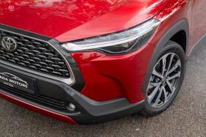 Красный Тойота Corolla Cross 2024 в Вильнюс, объемом двигателя 1.80 л и пробегом 2 тыс. км за 26500 €, фото 8 на AUTOMOTO.COM.LV