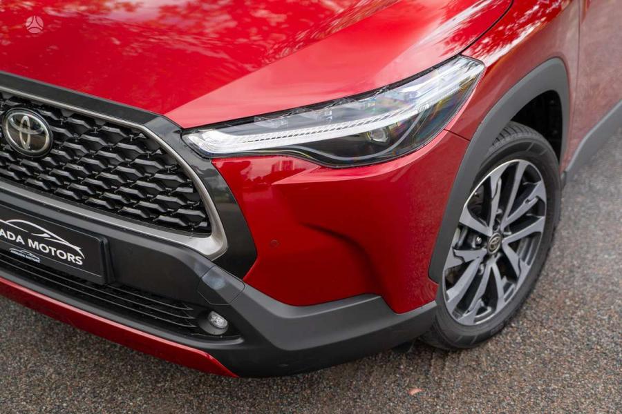 Красный Тойота Corolla Cross 2024 в Вильнюс, объемом двигателя 1.80 л и пробегом 2 тыс. км за 26500 €, фото 8 на AUTOMOTO.COM.LV