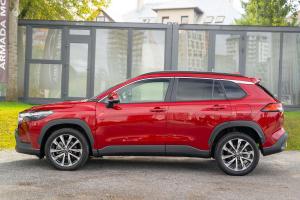 Красный Тойота Corolla Cross 2024 в Вильнюс, объемом двигателя 1.80 л и пробегом 2 тыс. км за 26500 €, фото 9 на AUTOMOTO.COM.LV
