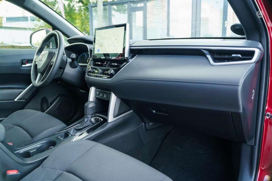 Красный Тойота Corolla Cross 2024 в Вильнюс, объемом двигателя 1.80 л и пробегом 2 тыс. км за 26500 €, фото 22 на AUTOMOTO.COM.LV