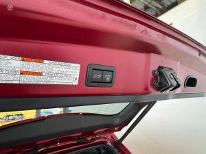 Red Toyota Corolla Cross 2023 in Siauliai, with an engine capacity of 2.00 L and mileage of 132 thousand km for 24900 €, photo 19 on AUTOMOTO.COM.LV