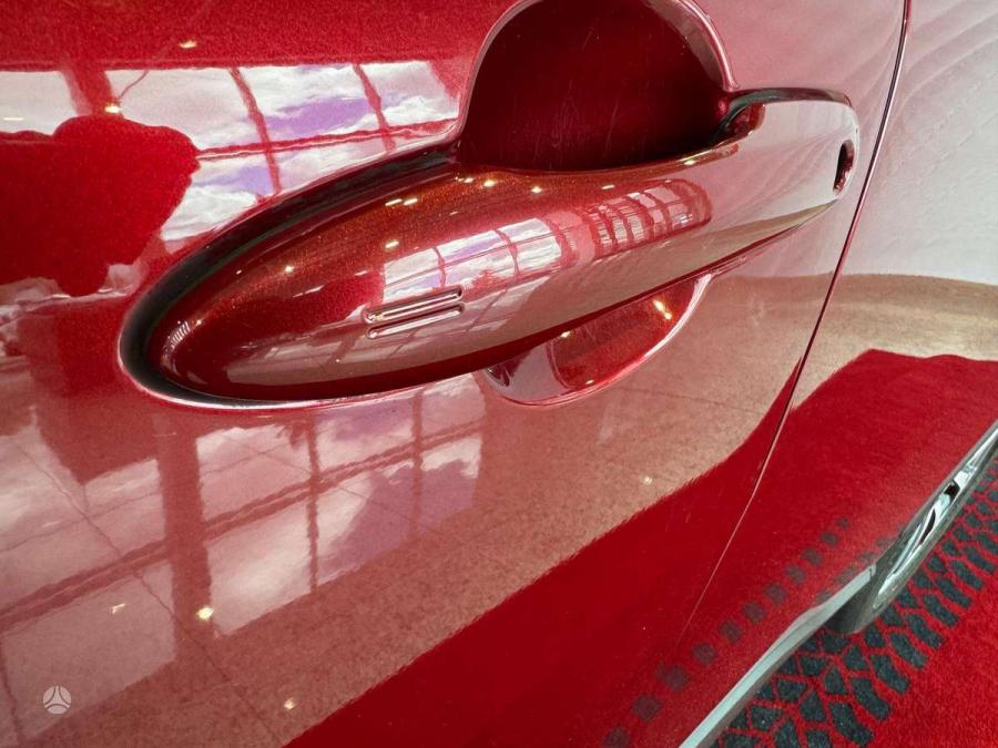 Red Toyota Corolla Cross 2023 in Siauliai, with an engine capacity of 2.00 L and mileage of 132 thousand km for 24900 €, photo 27 on AUTOMOTO.COM.LV