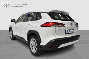 Белый Тойота Corolla Cross 2022 в Каунас, объемом двигателя 0.00 л и пробегом 45 тыс. км за 36186 €, фото 4 на AUTOMOTO.COM.LV