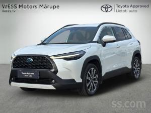 Balts Toyota Corolla Cross 2022 Rīga, ar dzinēja tilpumu 2.00 L un nobraukumu 26 tūkst. km par 30990 €, foto  vietnē AUTOMOTO.COM.LV