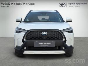 Balts Toyota Corolla Cross 2022 Rīga, ar dzinēja tilpumu 2.00 L un nobraukumu 26 tūkst. km par 30990 €, foto 6 vietnē AUTOMOTO.COM.LV