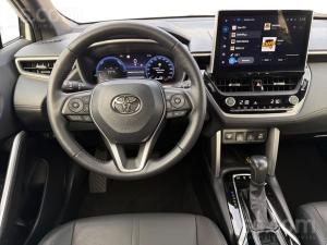 Balts Toyota Corolla Cross 2022 Rīga, ar dzinēja tilpumu 2.00 L un nobraukumu 26 tūkst. km par 30990 €, foto 10 vietnē AUTOMOTO.COM.LV