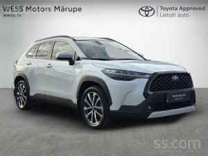 Balts Toyota Corolla Cross 2022 Rīga, ar dzinēja tilpumu 2.00 L un nobraukumu 26 tūkst. km par 30990 €, foto 19 vietnē AUTOMOTO.COM.LV