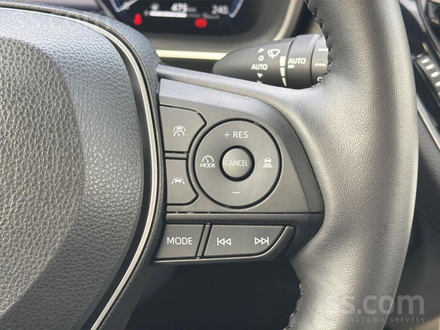 Balts Toyota Corolla Cross 2022 Rīga, ar dzinēja tilpumu 2.00 L un nobraukumu 26 tūkst. km par 30990 €, foto 23 vietnē AUTOMOTO.COM.LV
