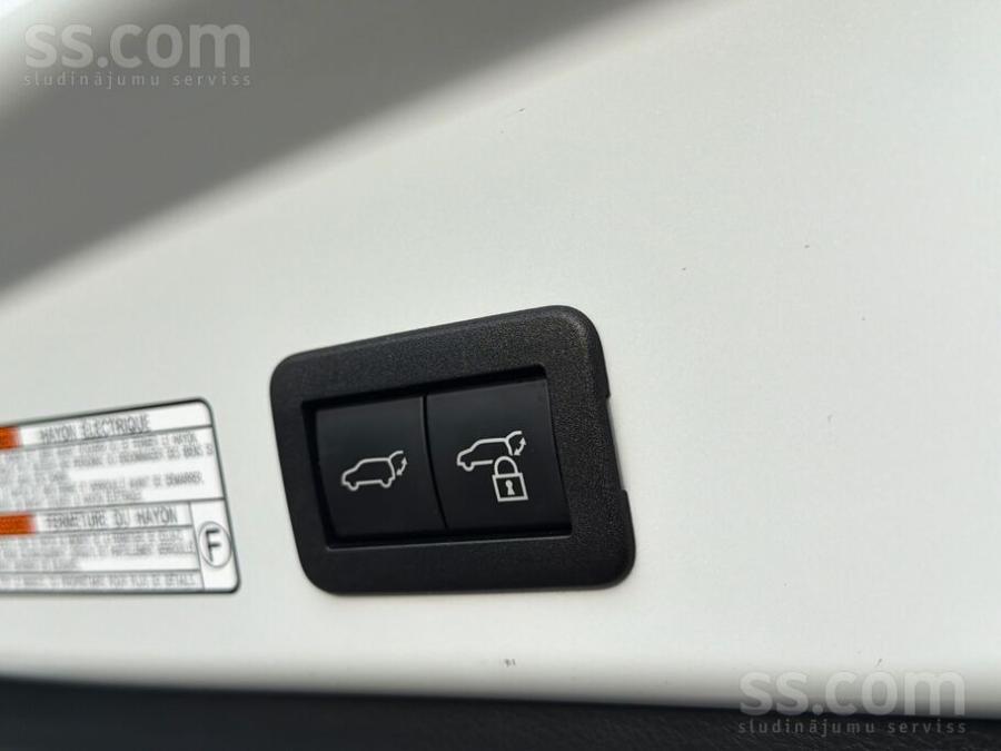 Balts Toyota Corolla Cross 2022 Rīga, ar dzinēja tilpumu 2.00 L un nobraukumu 26 tūkst. km par 30990 €, foto 31 vietnē AUTOMOTO.COM.LV