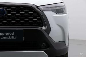 Белый Тойота Corolla Cross 2023 в Вильнюс, объемом двигателя 1.99 л и пробегом 71 тыс. км за 30900 €, фото 20 на AUTOMOTO.COM.LV