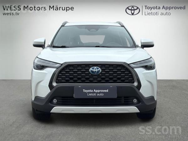 Белый Тойота Corolla Cross 2023 в Рига, объемом двигателя 2.00 л и пробегом 59 тыс. км за 29990 €, фото 5 на AUTOMOTO.COM.LV