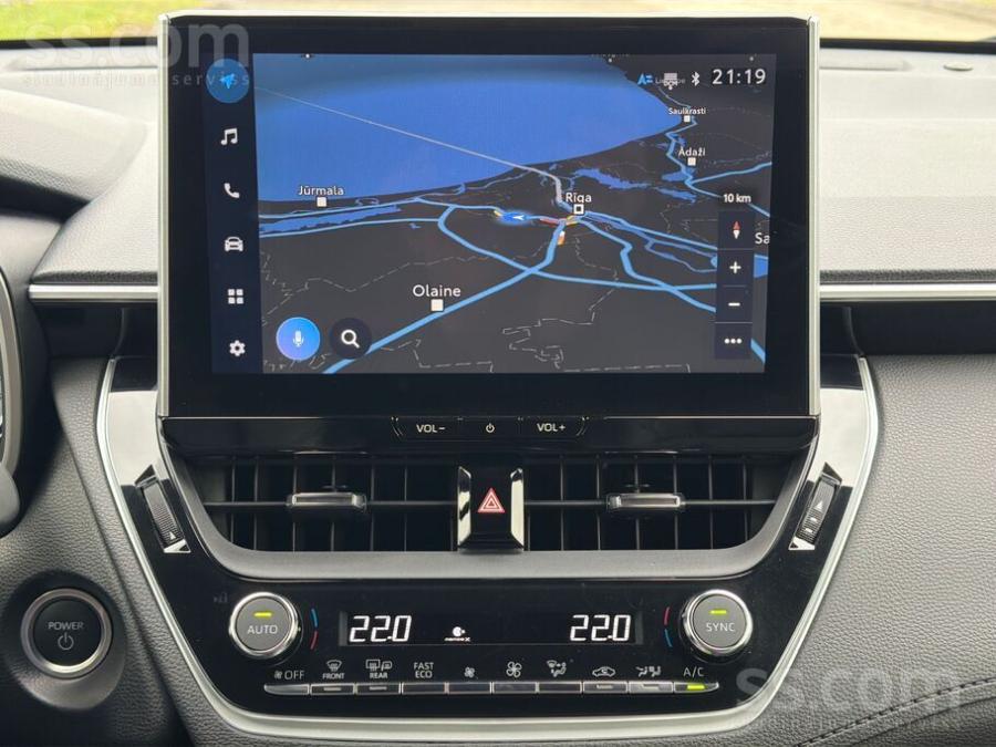 Белый Тойота Corolla Cross 2023 в Рига, объемом двигателя 2.00 л и пробегом 59 тыс. км за 29990 €, фото 15 на AUTOMOTO.COM.LV