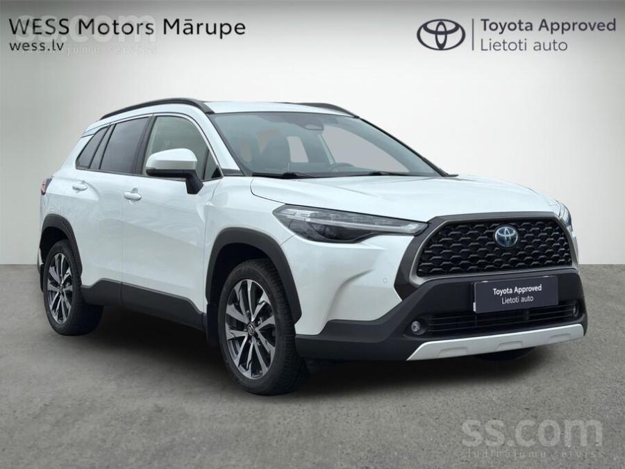 Белый Тойота Corolla Cross 2023 в Рига, объемом двигателя 2.00 л и пробегом 59 тыс. км за 29990 €, фото 19 на AUTOMOTO.COM.LV