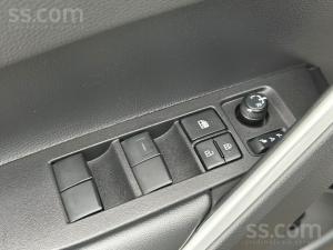 Белый Тойота Corolla Cross 2023 в Рига, объемом двигателя 2.00 л и пробегом 59 тыс. км за 29990 €, фото 26 на AUTOMOTO.COM.LV