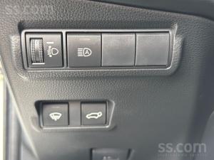Белый Тойота Corolla Cross 2023 в Рига, объемом двигателя 2.00 л и пробегом 59 тыс. км за 29990 €, фото 27 на AUTOMOTO.COM.LV