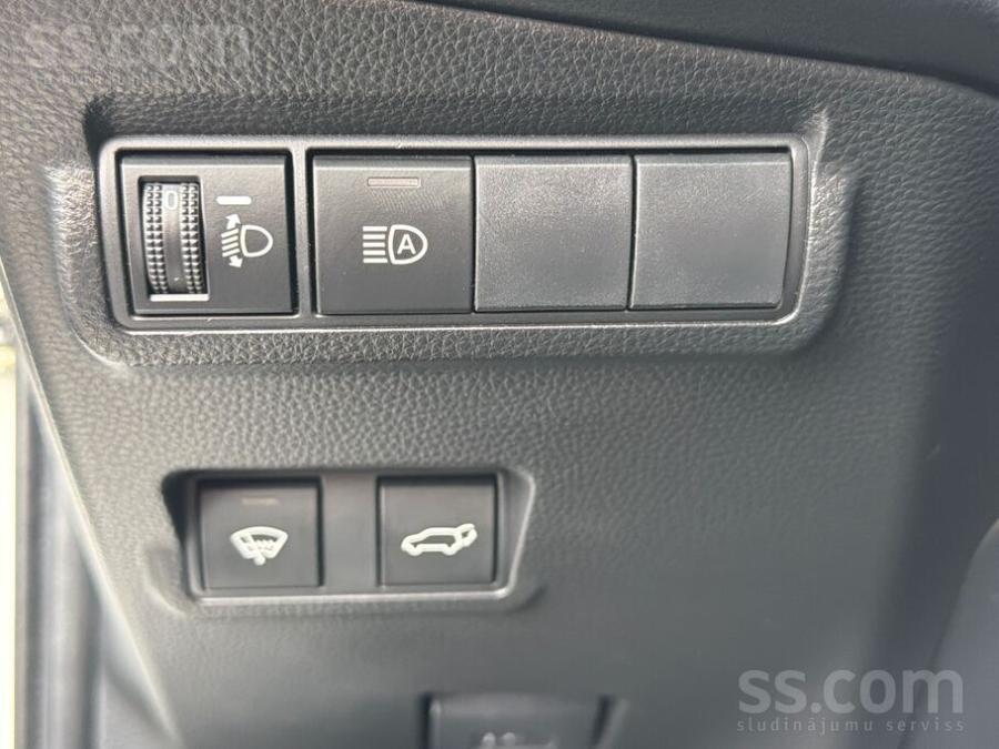 Белый Тойота Corolla Cross 2023 в Рига, объемом двигателя 2.00 л и пробегом 59 тыс. км за 29990 €, фото 27 на AUTOMOTO.COM.LV