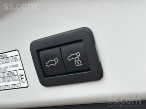 Белый Тойота Corolla Cross 2023 в Рига, объемом двигателя 2.00 л и пробегом 59 тыс. км за 29990 €, фото 32 на AUTOMOTO.COM.LV