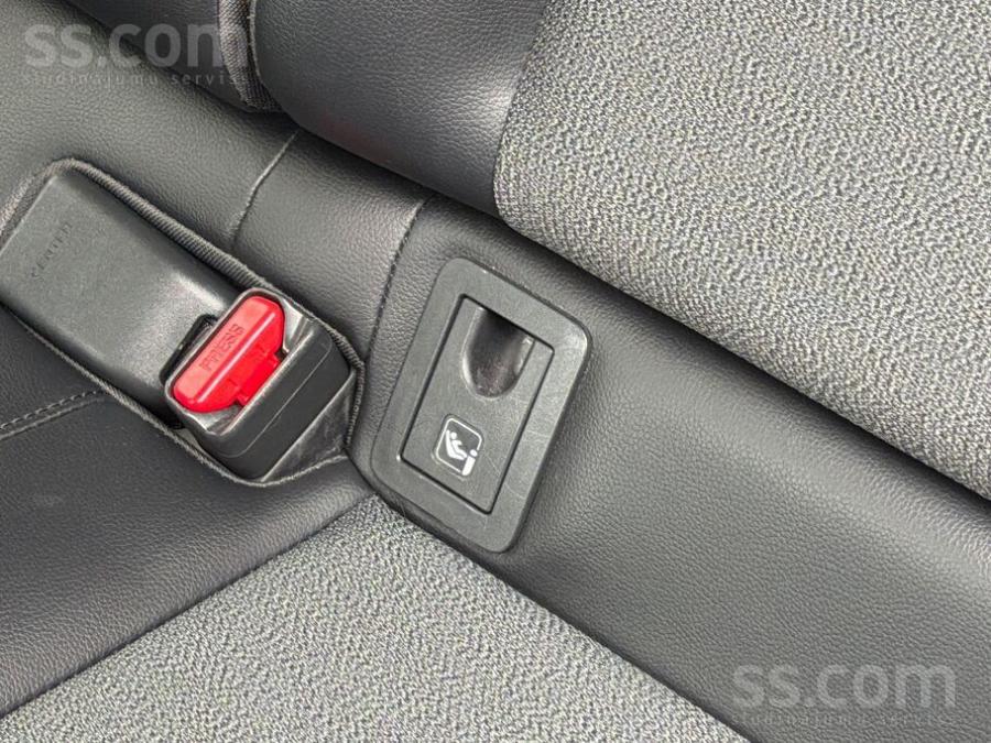Белый Тойота Corolla Cross 2023 в Рига, объемом двигателя 2.00 л и пробегом 59 тыс. км за 29990 €, фото 34 на AUTOMOTO.COM.LV
