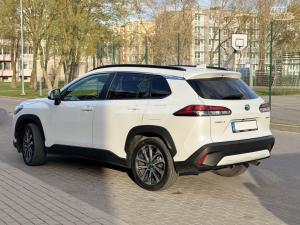 Белый Тойота Corolla Cross 2023 в Вильнюс, объемом двигателя 2.00 л и пробегом 46 тыс. км за 34900 €, фото 5 на AUTOMOTO.COM.LV