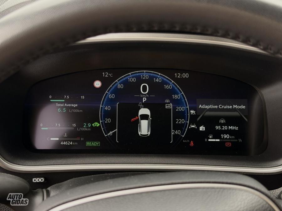 Белый Тойота Corolla Cross 2023 в Вильнюс, объемом двигателя 2.00 л и пробегом 46 тыс. км за 34900 €, фото 11 на AUTOMOTO.COM.LV