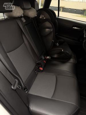 Белый Тойота Corolla Cross 2023 в Вильнюс, объемом двигателя 2.00 л и пробегом 46 тыс. км за 34900 €, фото 21 на AUTOMOTO.COM.LV