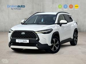 Белый Тойота Corolla Cross 2023 в Каунас, объемом двигателя 2.00 л и пробегом 150 тыс. км за 27271 €, фото  на AUTOMOTO.COM.LV